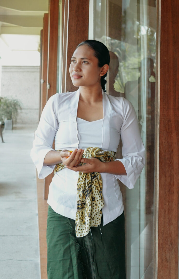 Flower Mandala Making & Meditation - Om Ham Retreat & Resort